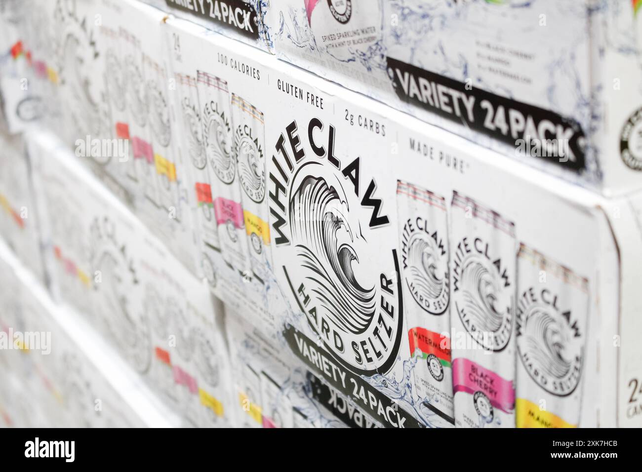 Retail grocery store sparkling ice hi-res stock photography and images ...