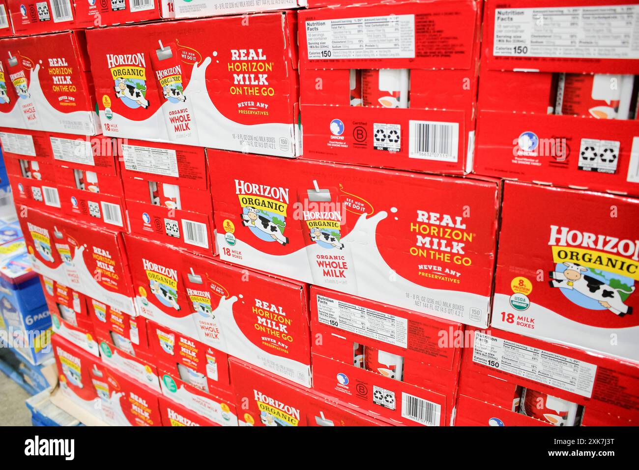 Horizon milk cartons hi-res stock photography and images - Alamy