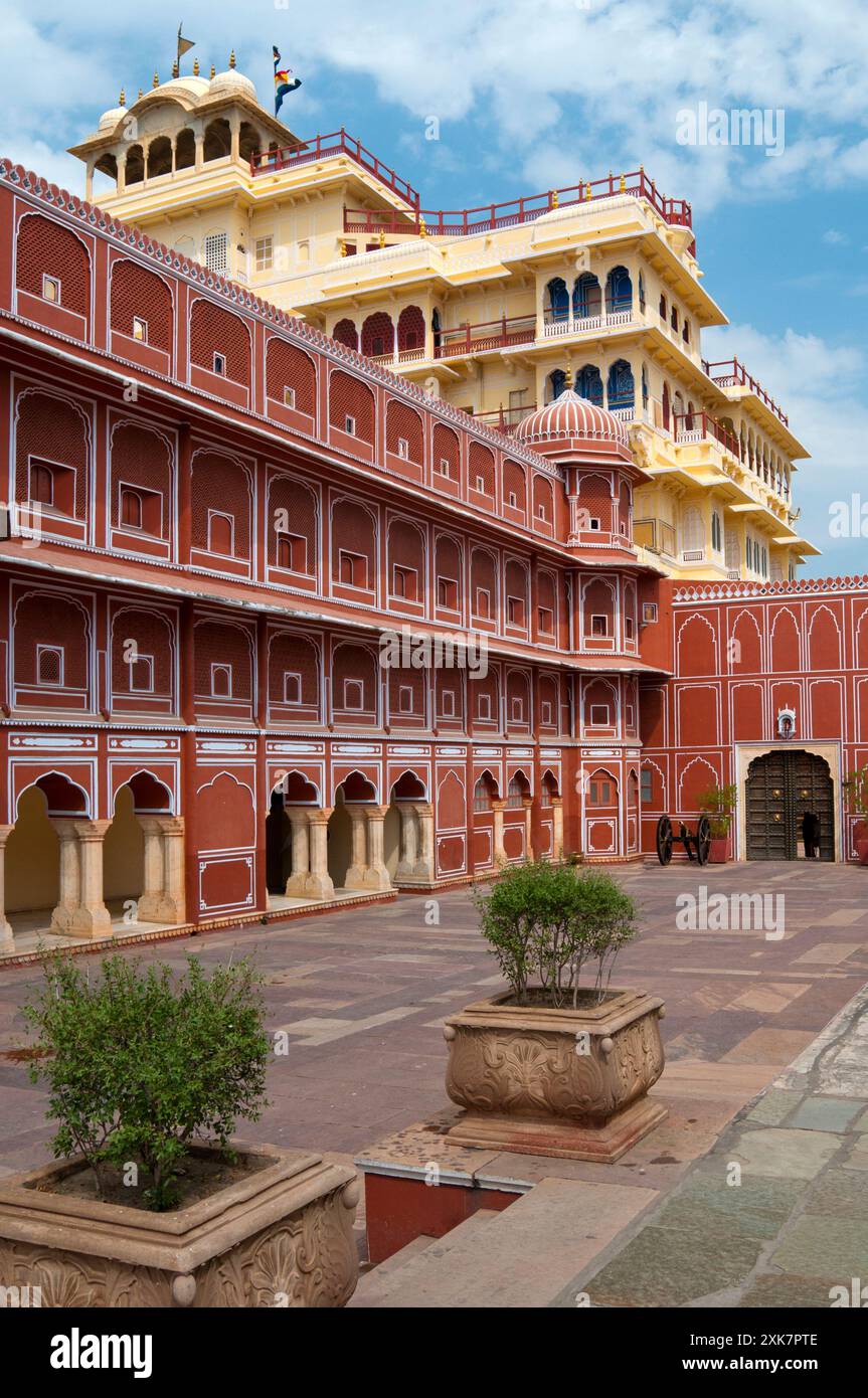 City Palace of Jai Singh II, Chandra Mahal, Jaipur, Rajasthan, India ...
