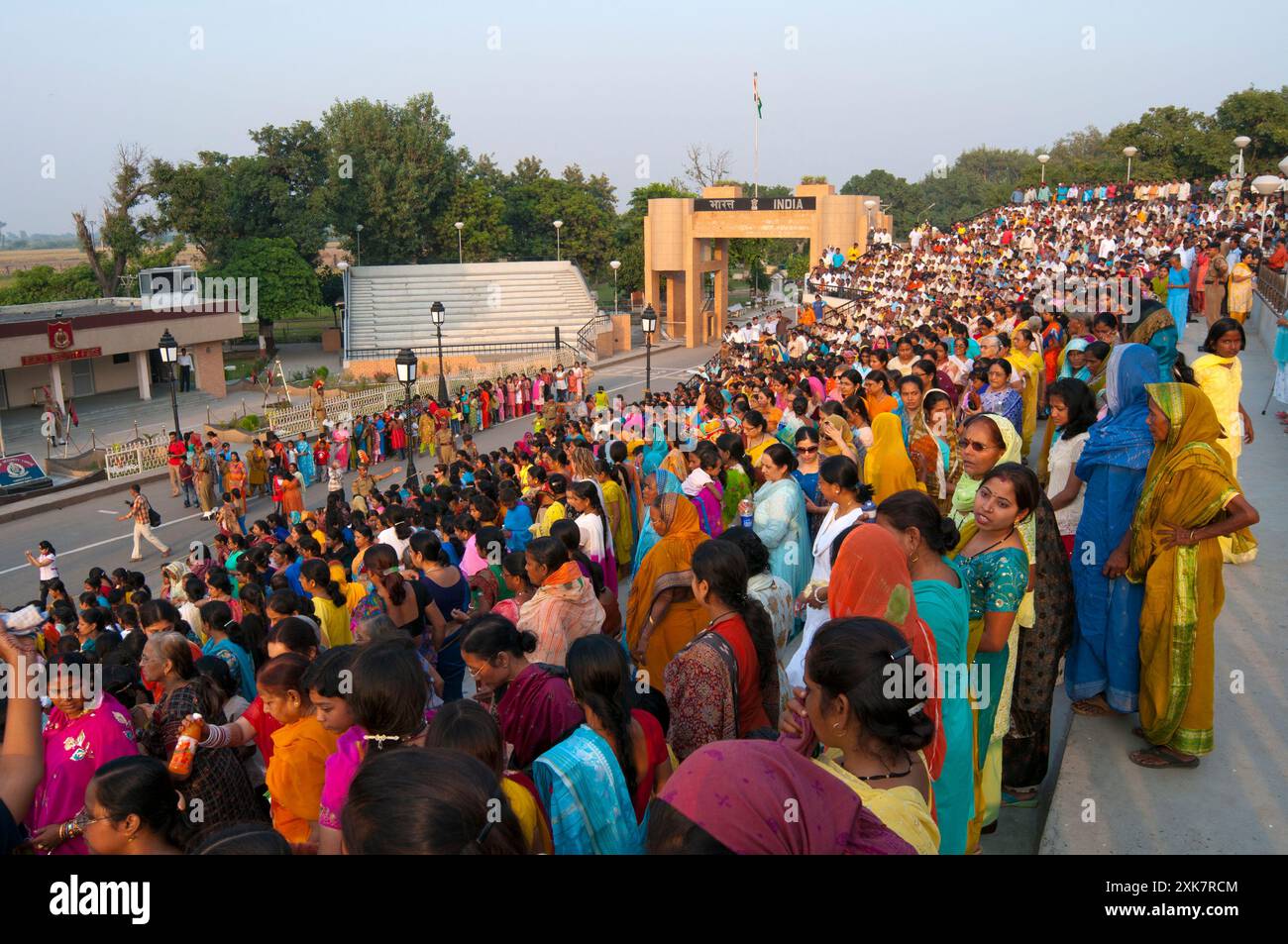 Wagah, border-closing ceremony at India-Pakistan border Attari near ...