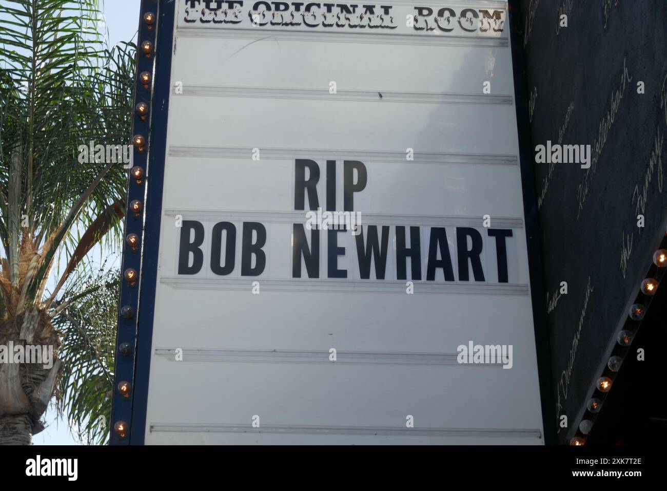 Los Angeles, California, USA 19th July 2024 RIP Bob Newhart Marquee at ...