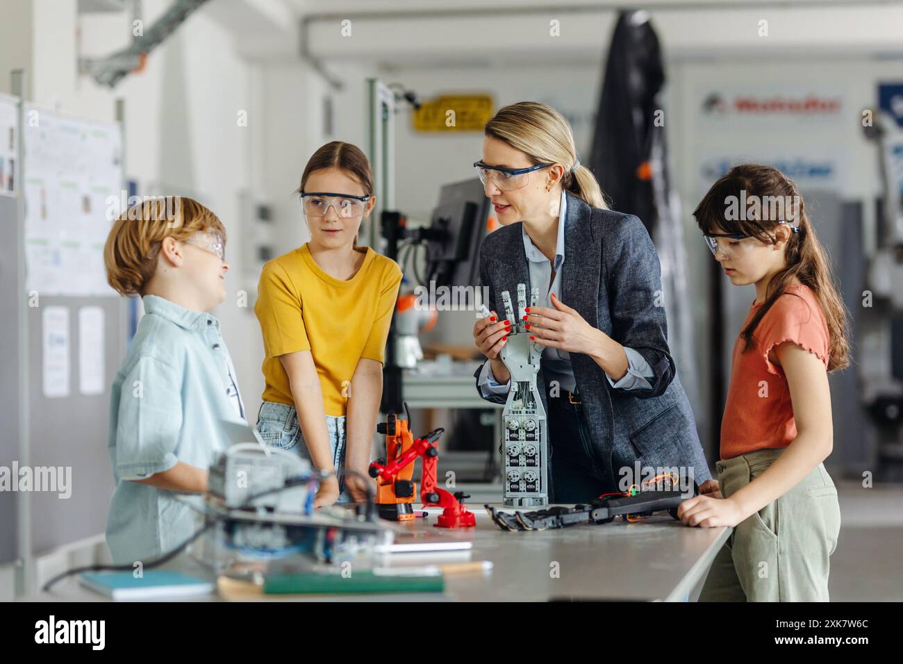 Children learning robotics in Elementary school. Young students ...