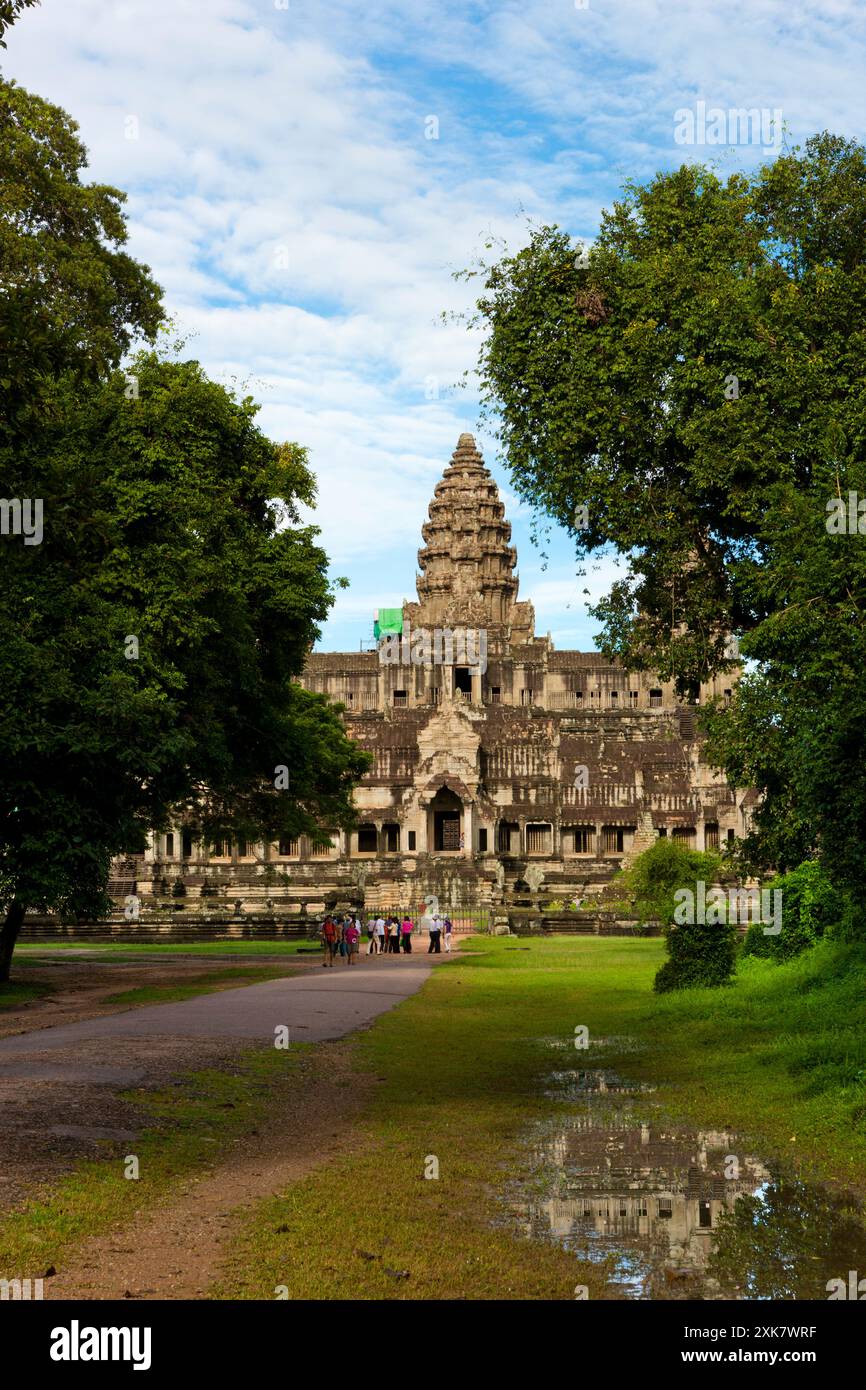 Angkor Wat temple, 12th century, Khmer,Angkor, UNESCO World Heritage ...