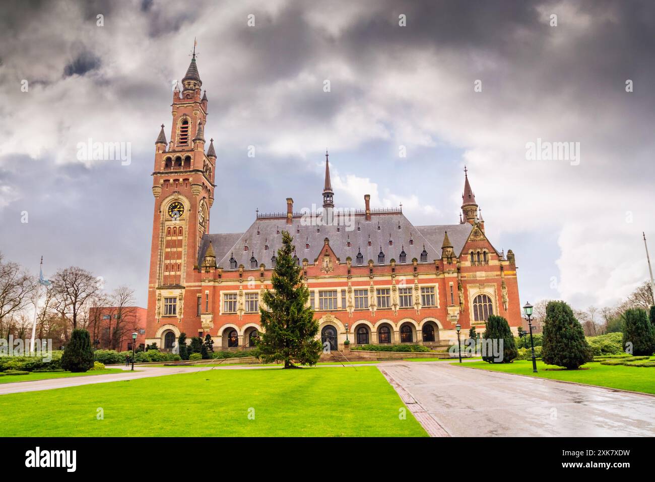 International peace garden hi-res stock photography and images - Alamy