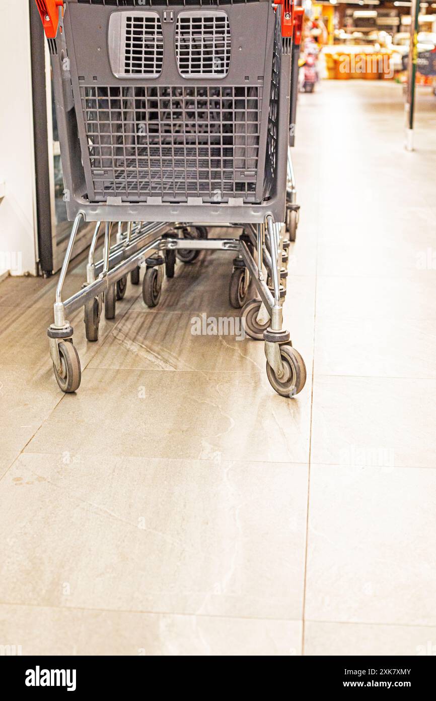 grocery cart near the self-service checkout in a supermarket Stock ...