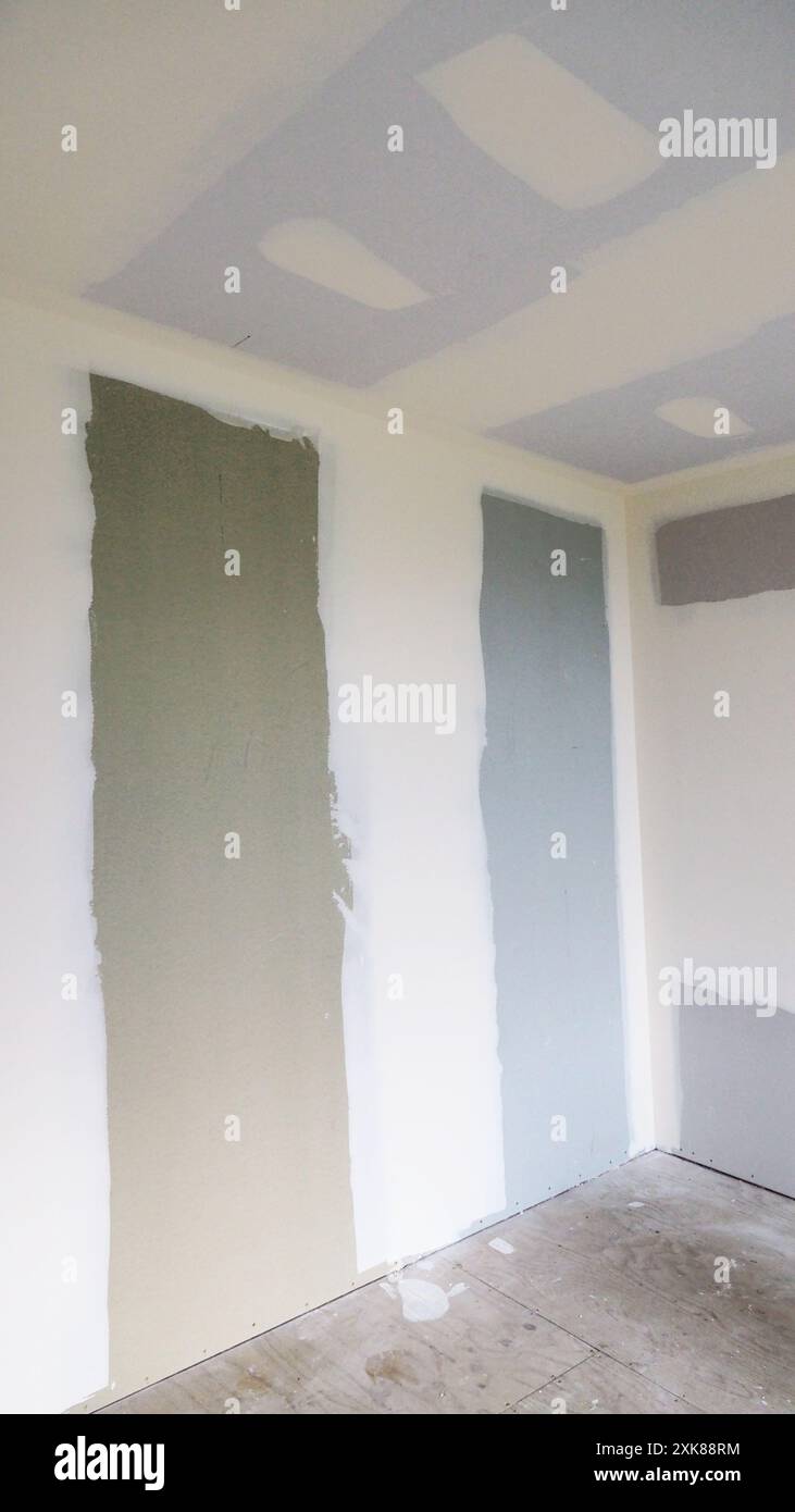 Plastering on walls hi-res stock photography and images - Alamy