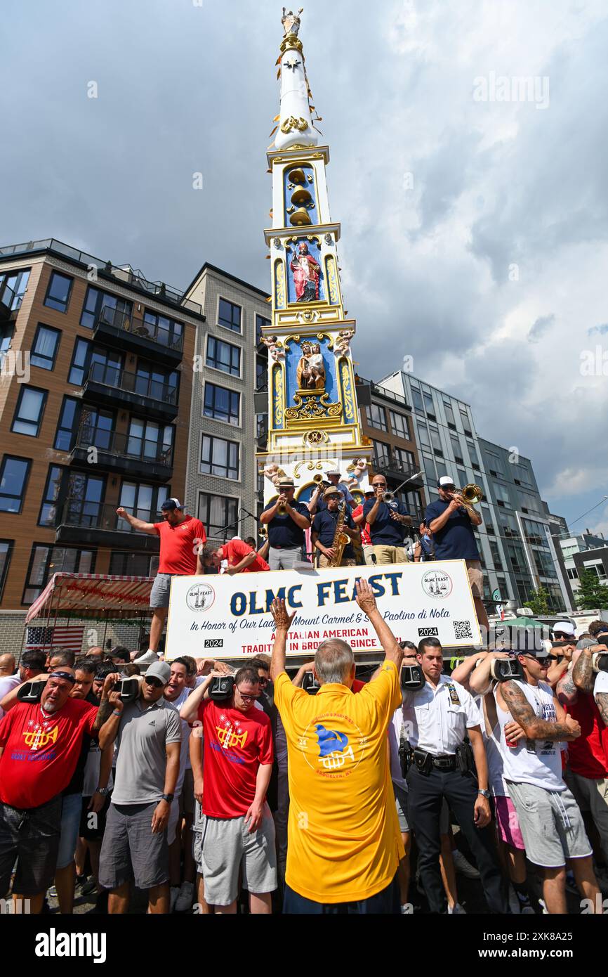 80 foot tower hi-res stock photography and images - Alamy