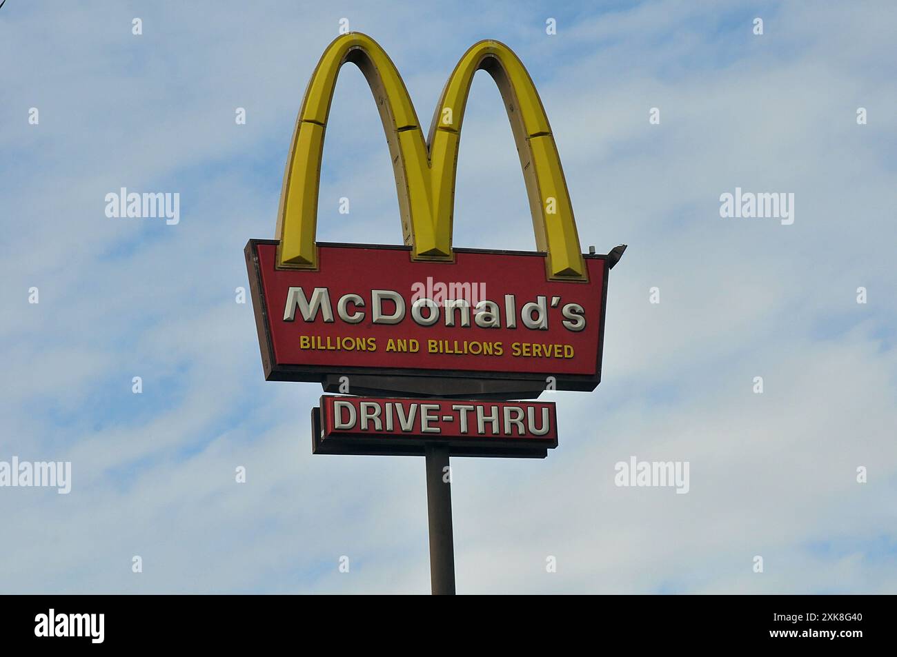 CLARKSTON/WASHINGTON//USA / 30.September 2019 /McDonalds drive-thru ...
