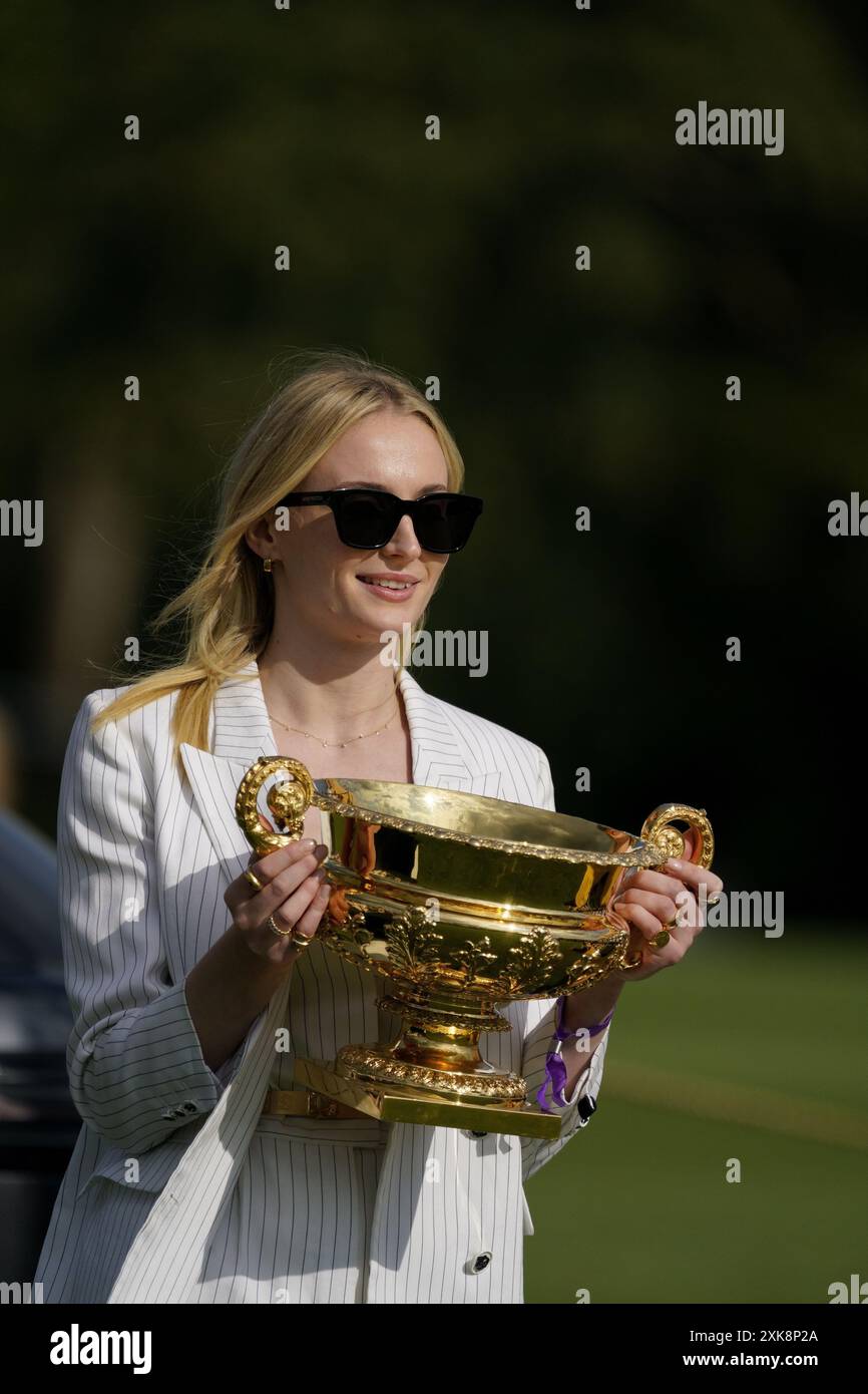 Actress Sophie Turner Presents The Gold Cup at Cowdray Park Polo Club ...