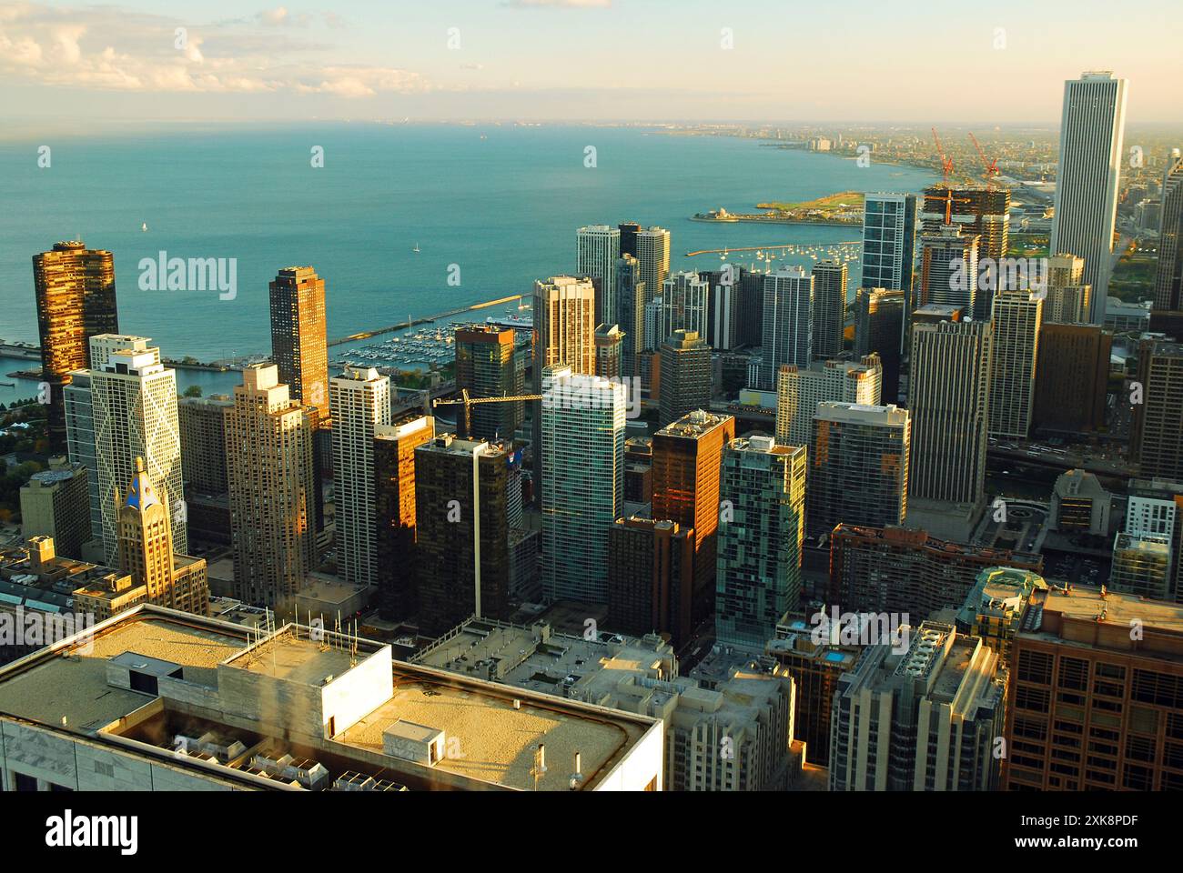 An aerial view of the Chicago skyline and lakefront Stock Photo - Alamy