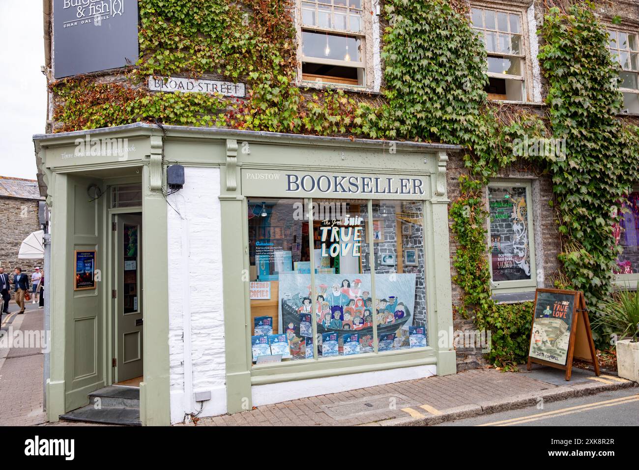 Padstow town centre in Cornwall, local Padstow booksellers store ...