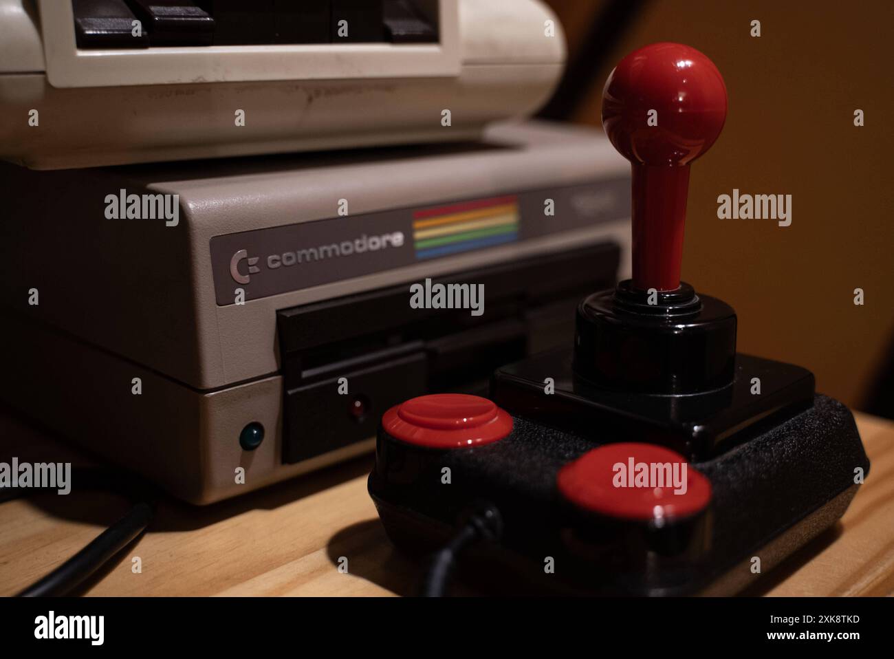 Berlin-Mitte Themenbild - Commodore C64 mit Atari Joystick, 06.07.2024 ...