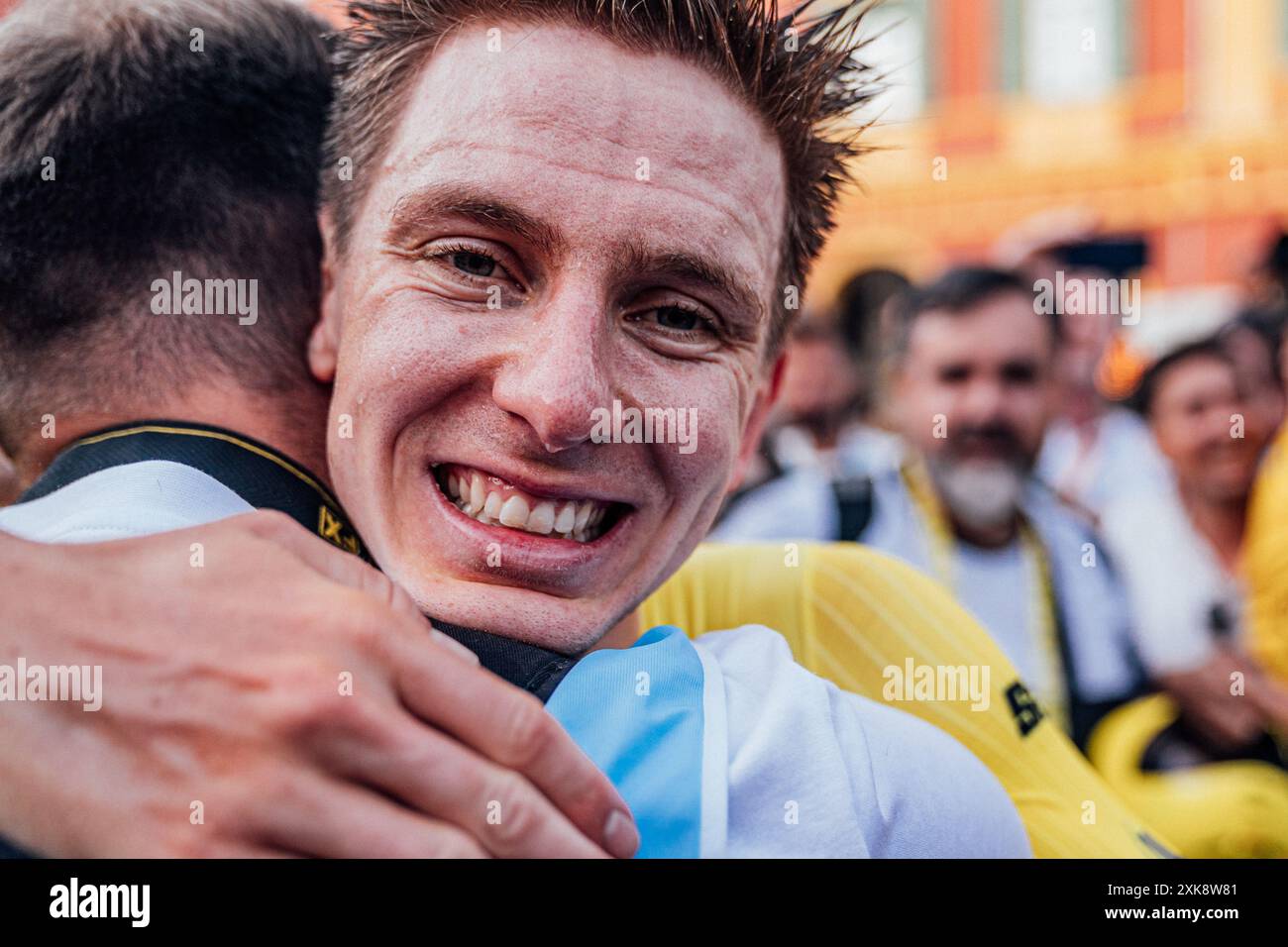 Tadej pogacar 2024 tour de france hi-res stock photography and images ...