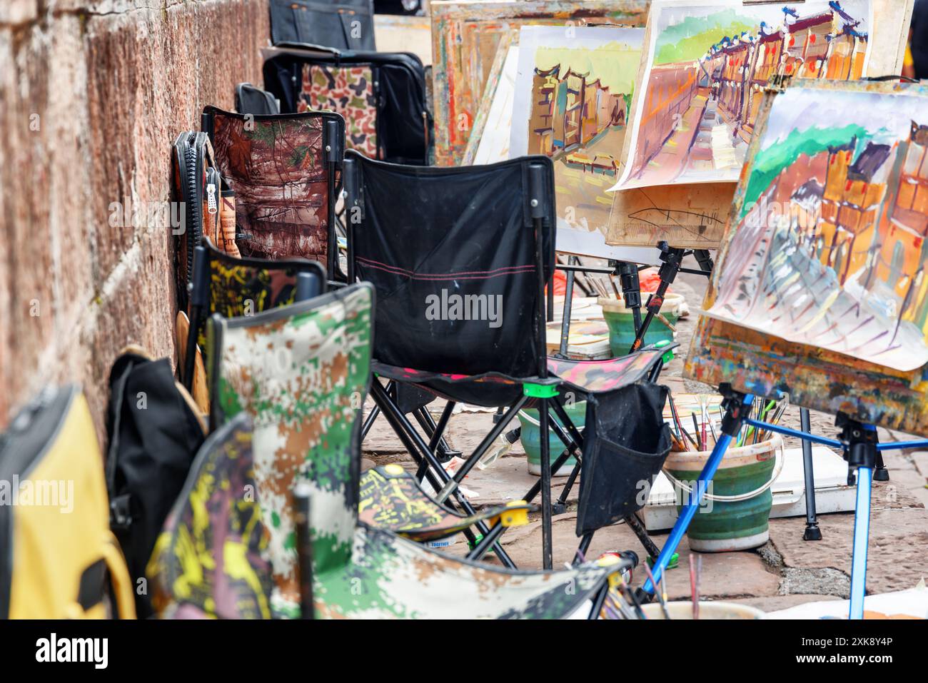 Beautiful picture on easel hi-res stock photography and images - Alamy