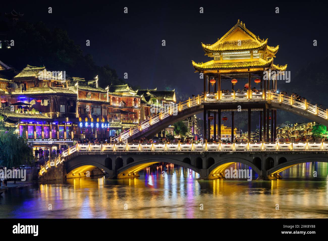 Beautiful night view of scenic bridge in Phoenix Ancient Town Stock ...