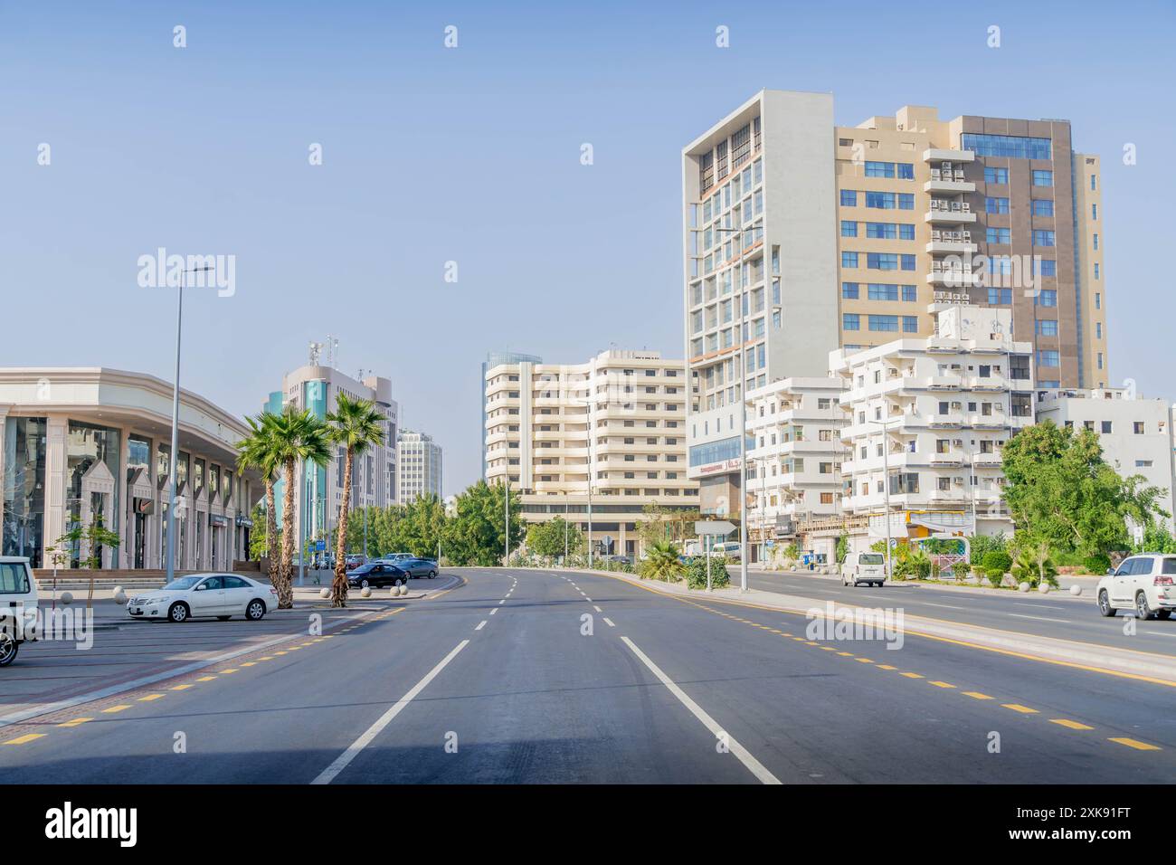 Buildings jeddah saudi arabia street hi-res stock photography and ...