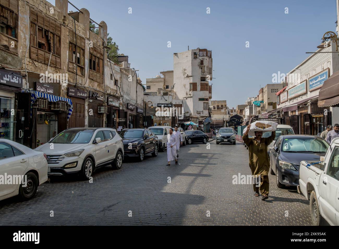 Saudi streets hi-res stock photography and images - Alamy