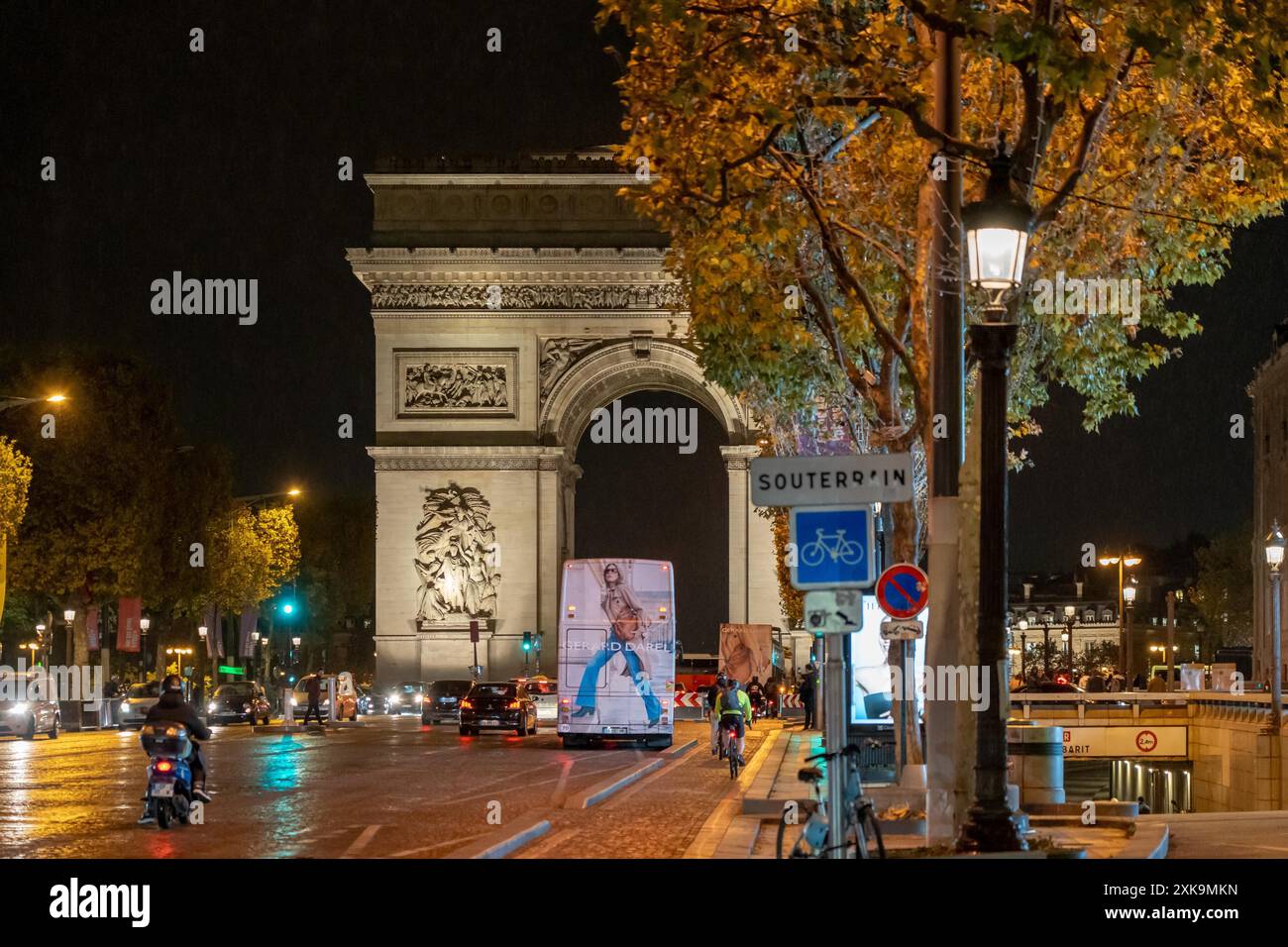 Paris, France - October 19, 2023 : The Arc de Triomphe in Paris, France ...