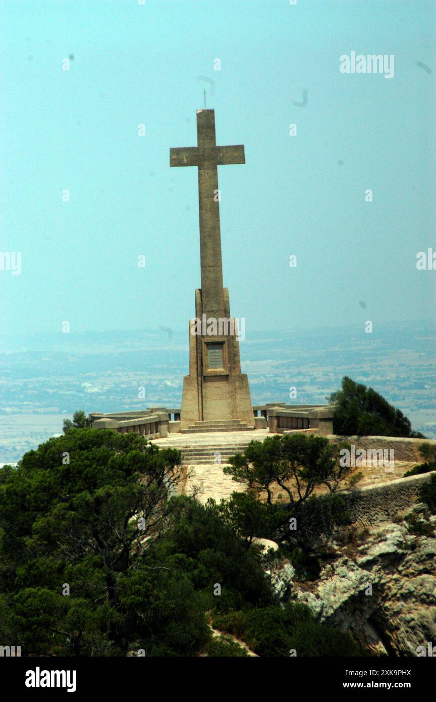 Gott und christus symbol hi-res stock photography and images - Alamy
