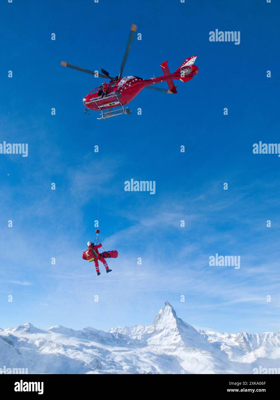 Helicopter stretcher with a patient hi-res stock photography and images ...