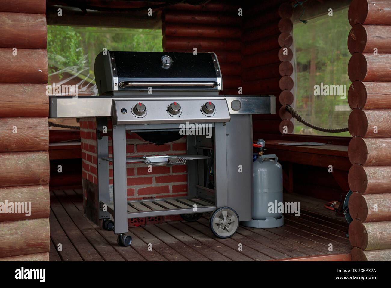 Modern stainless portable bbq hi-res stock photography and images - Alamy