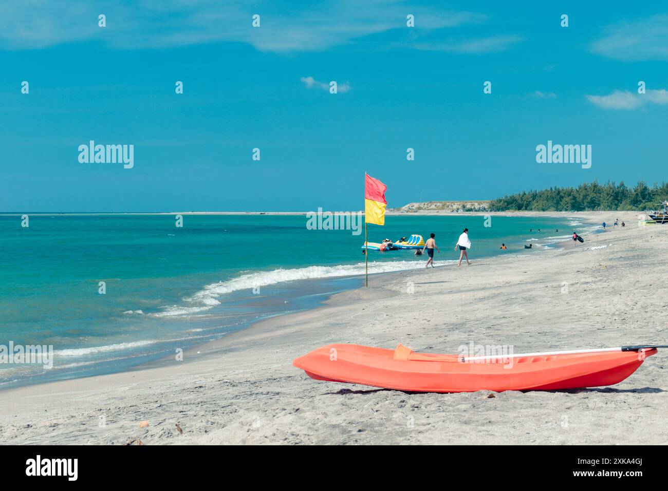 People on vacation at Philippine Beach during summer Stock Photo - Alamy