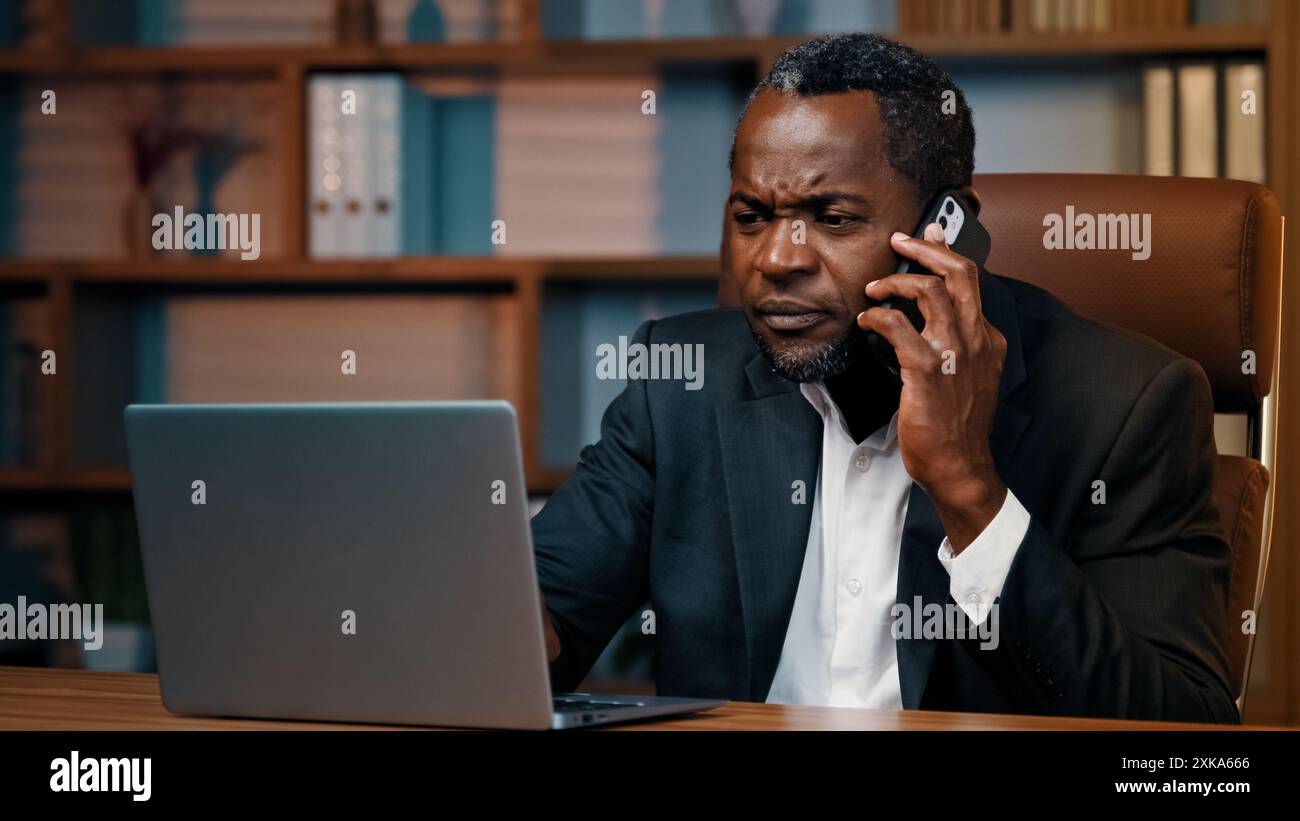 Man sleeps phone client hi-res stock photography and images - Alamy