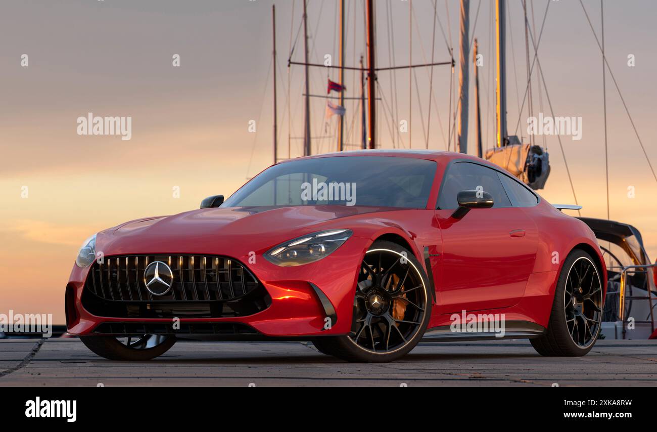 Mercedes amg gt43 coupe hi-res stock photography and images - Alamy