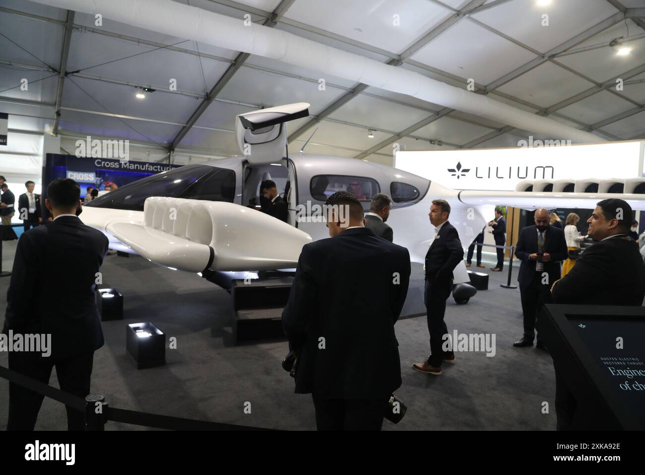 Lilium aircraft hi-res stock photography and images - Alamy