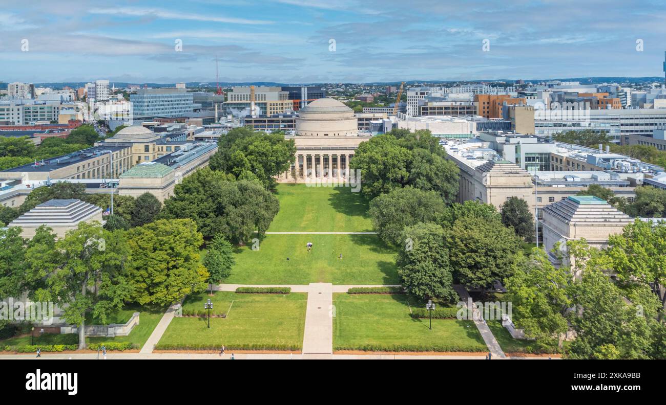 Front view of green lawn and main building of MIT in Boston, MA Stock ...