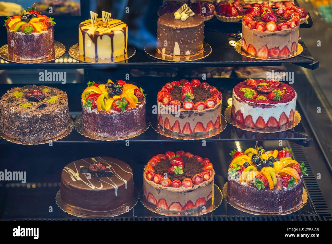 Food showcase hi-res stock photography and images - Alamy