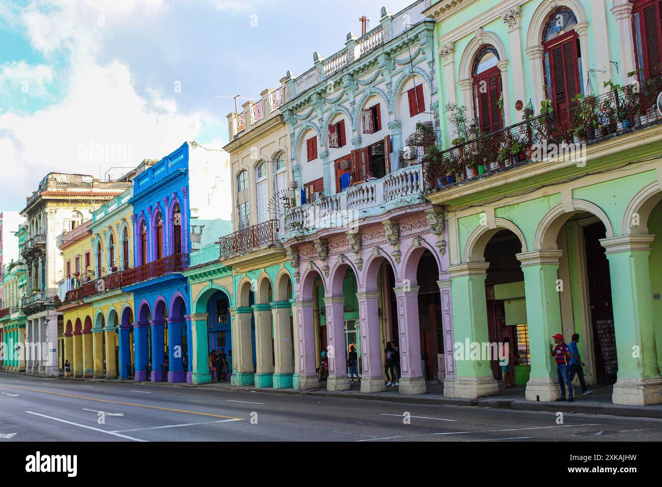 Beautiful Cuban Colonial Architecture in Havana, a true history lesson ...