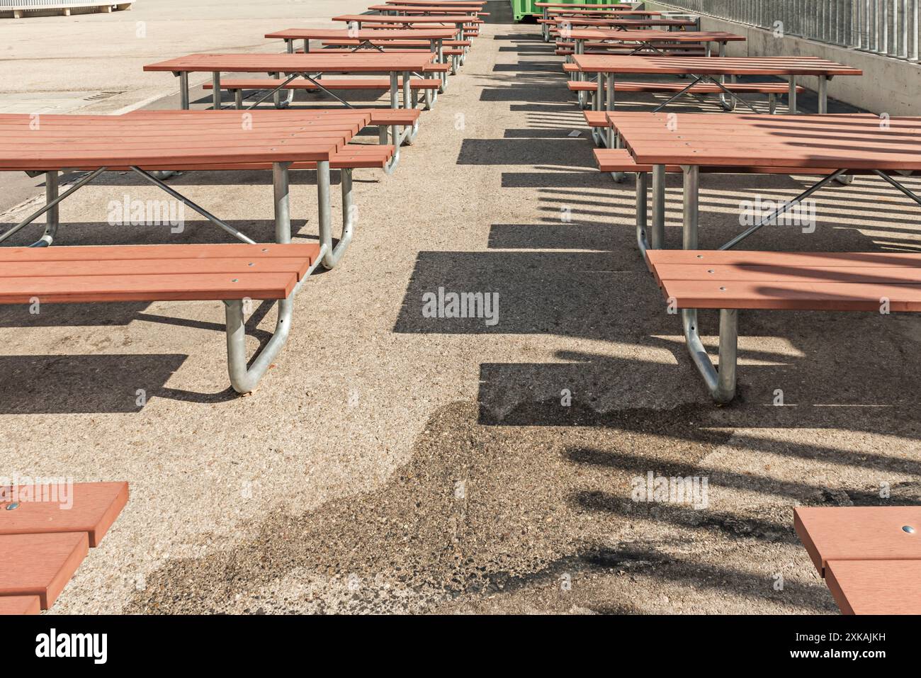 Weather resistant tables hi-res stock photography and images - Alamy