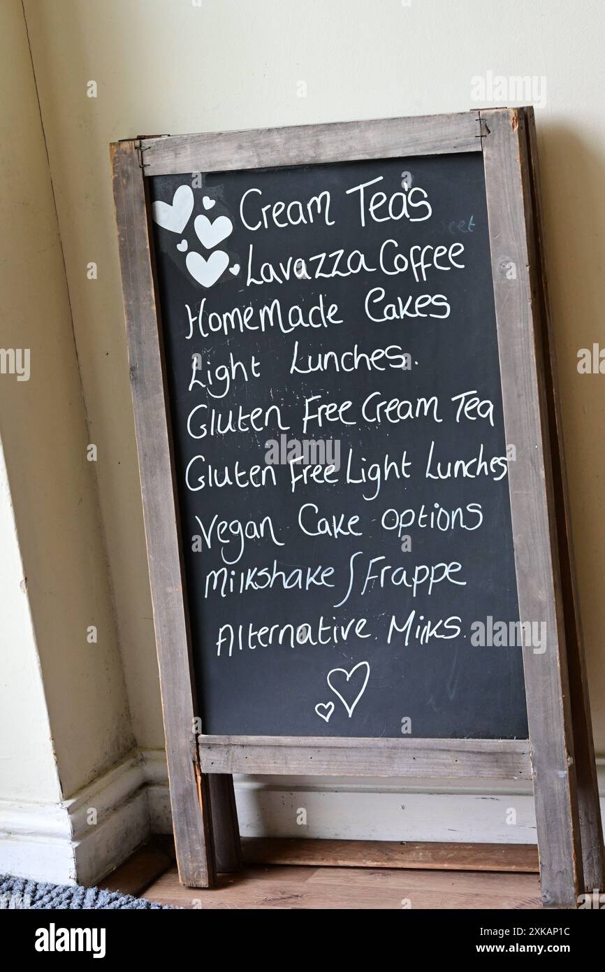 Incorrect use of apostrophe on cafe menu board, Cotswolds Stock Photo ...