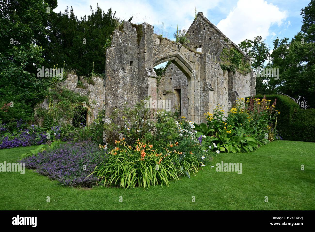 Sudeley castle,the tithe barn, Cotswolds, England Stock Photo - Alamy