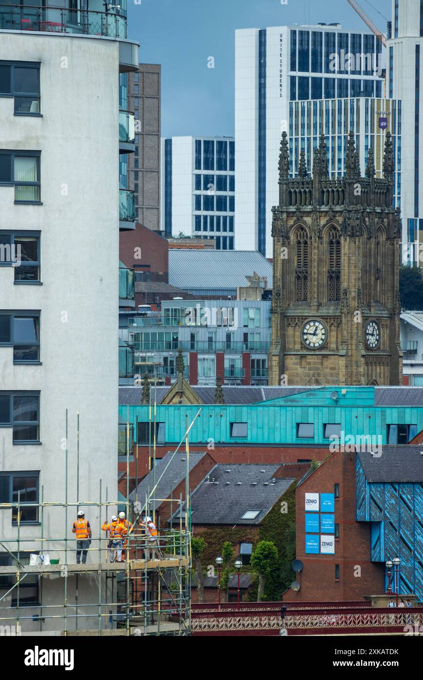 Cladding work hi-res stock photography and images - Alamy