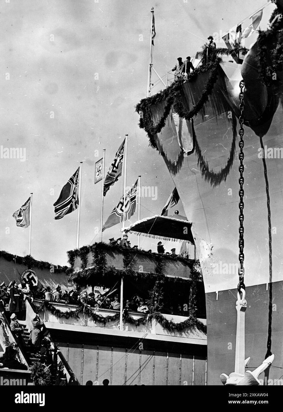 "The German battleship ""Tirpitz"": launching at the Kriegsmarinewerft ...