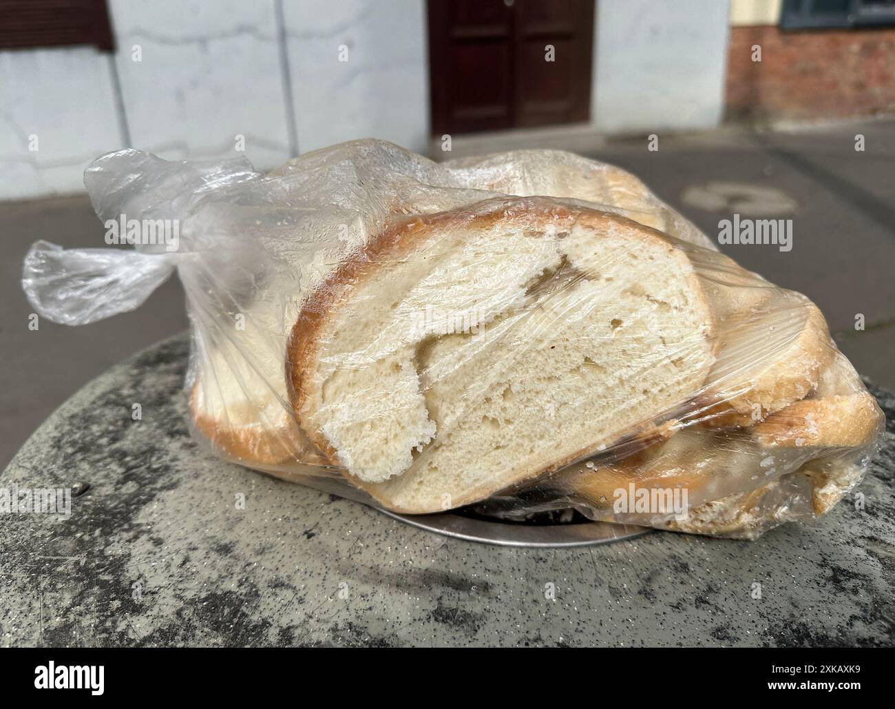 Packige hi-res stock photography and images - Alamy