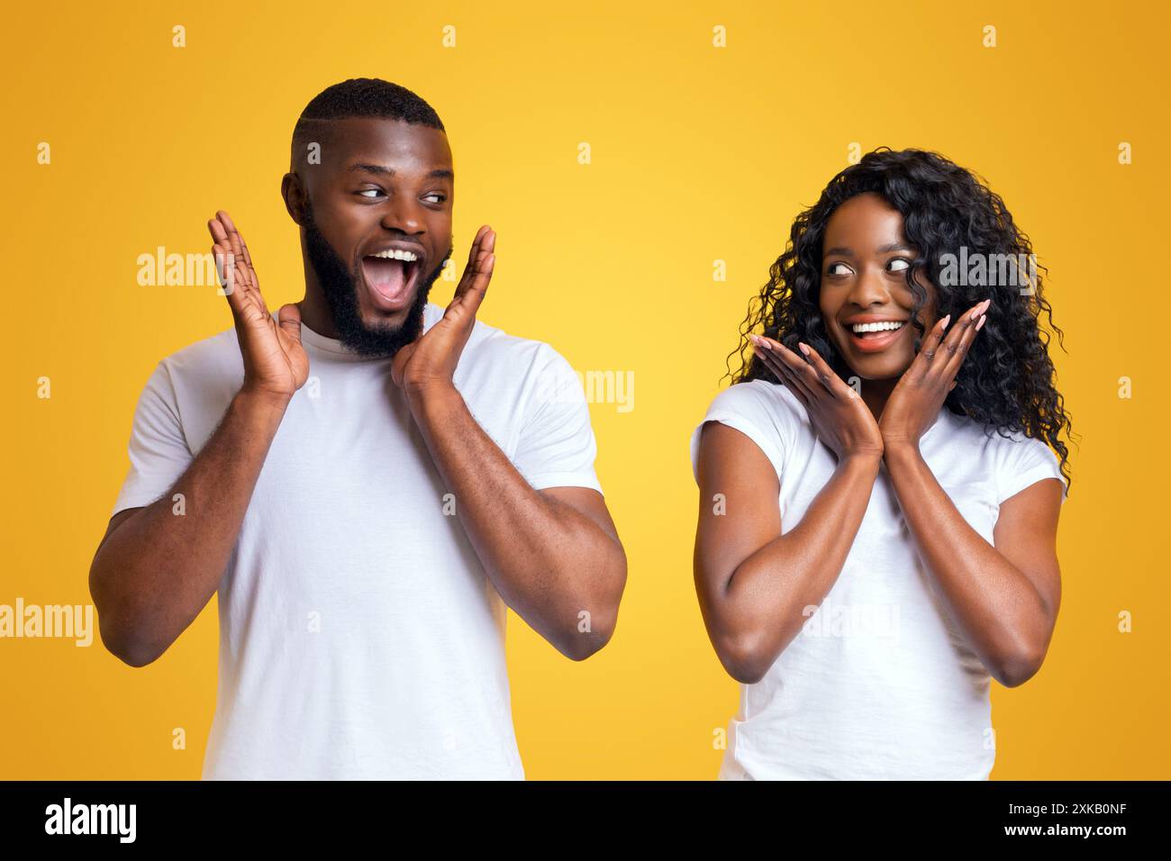 Surprised young woman reacts hi-res stock photography and images - Alamy