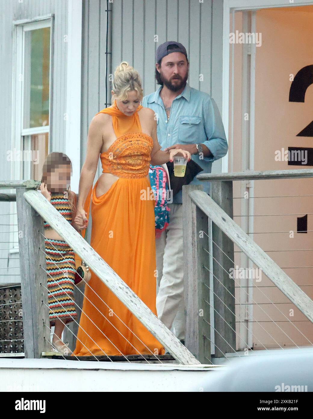 EXCLUSIVE **EXCLUSIVE ALL ROUNDER**Kate Hudson and partner Danny ...