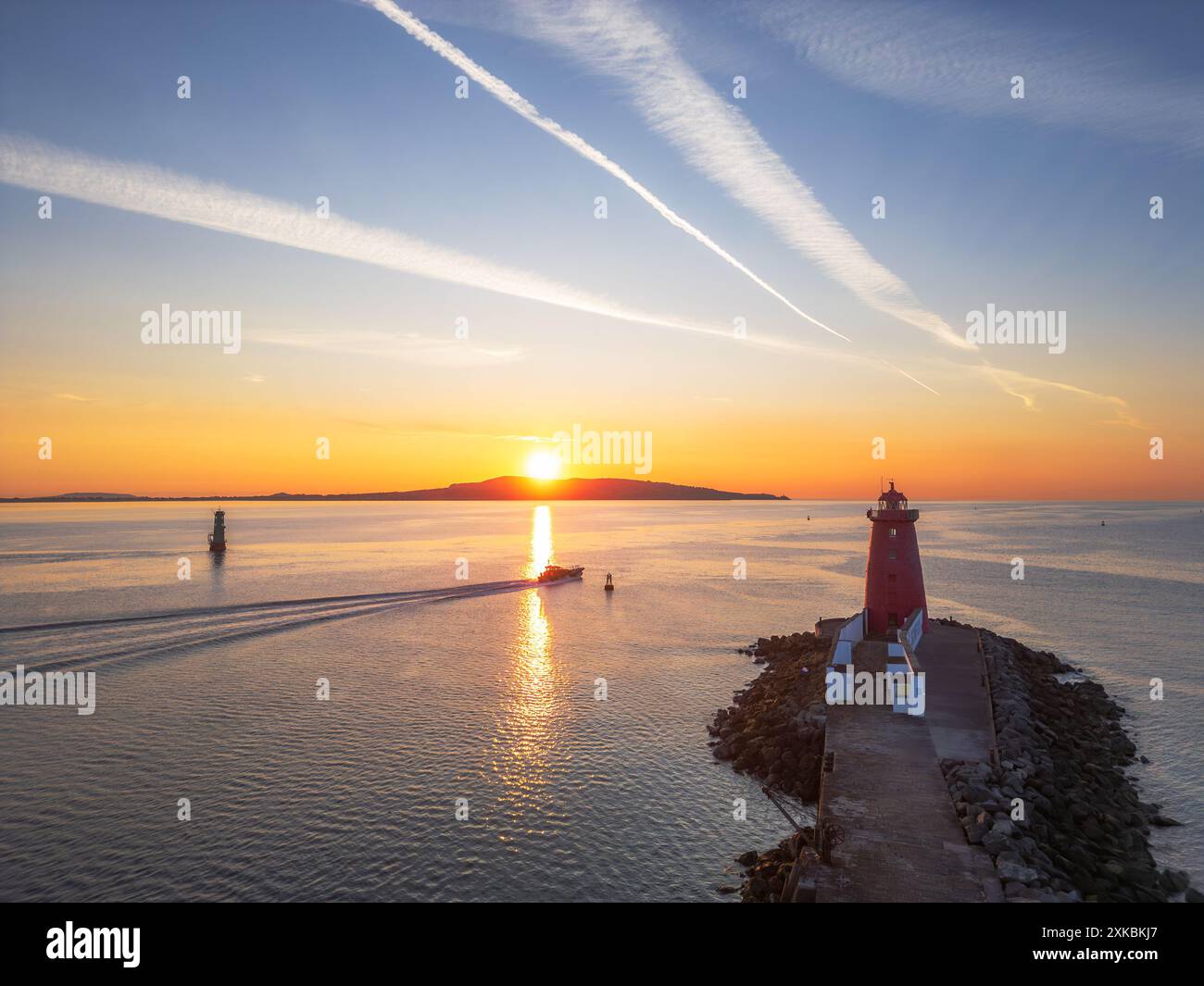 Sunrise at Poolbeg Lighthouse Stock Photo - Alamy