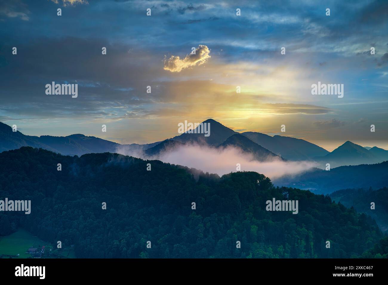 Hill evening dawn hi-res stock photography and images - Alamy