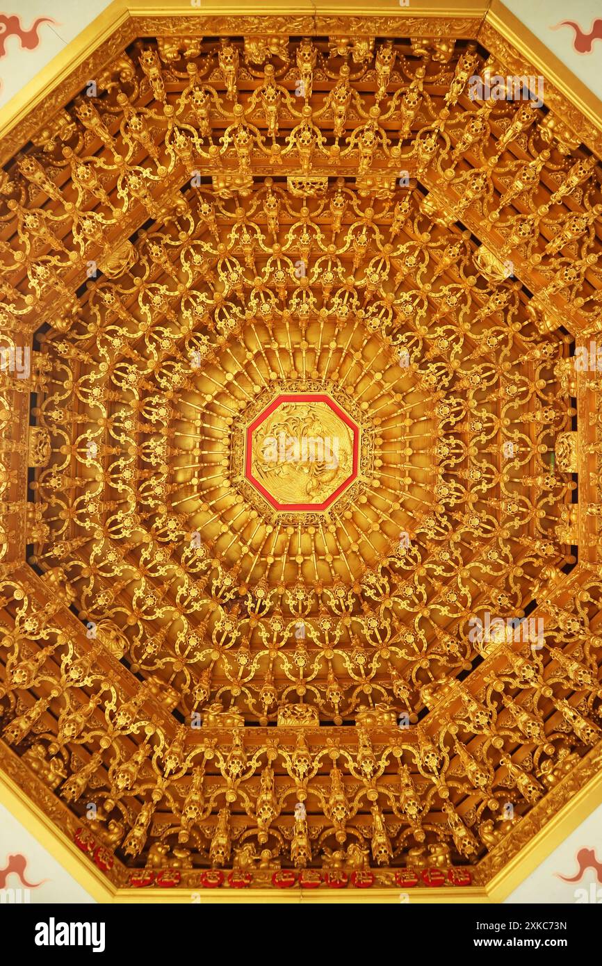 Incredible Golden Chinese Phoenix Wood Carving on the Ceiling of a ...