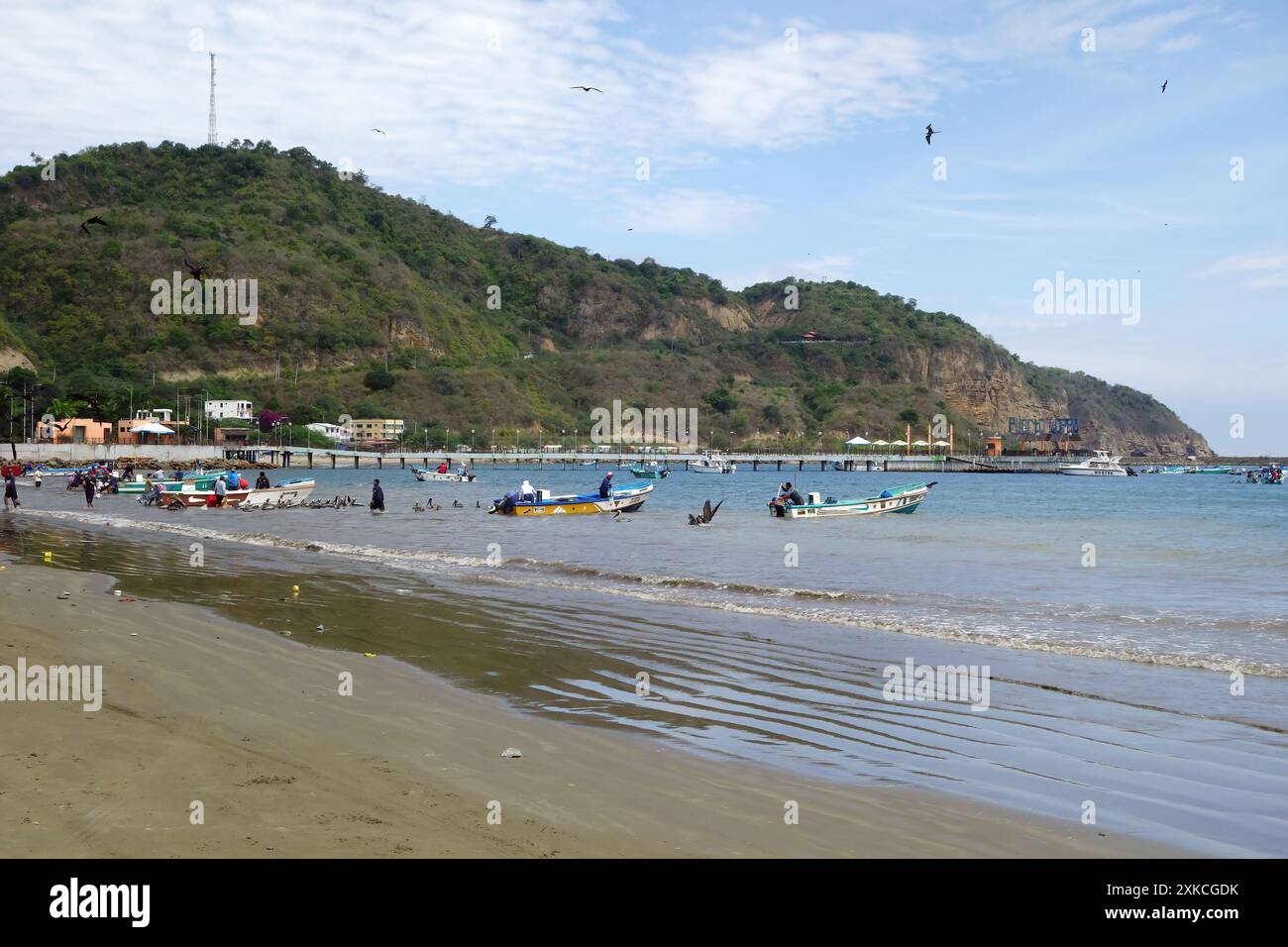 Local fishermen, Puerto López, fishing village, Manabí Province ...