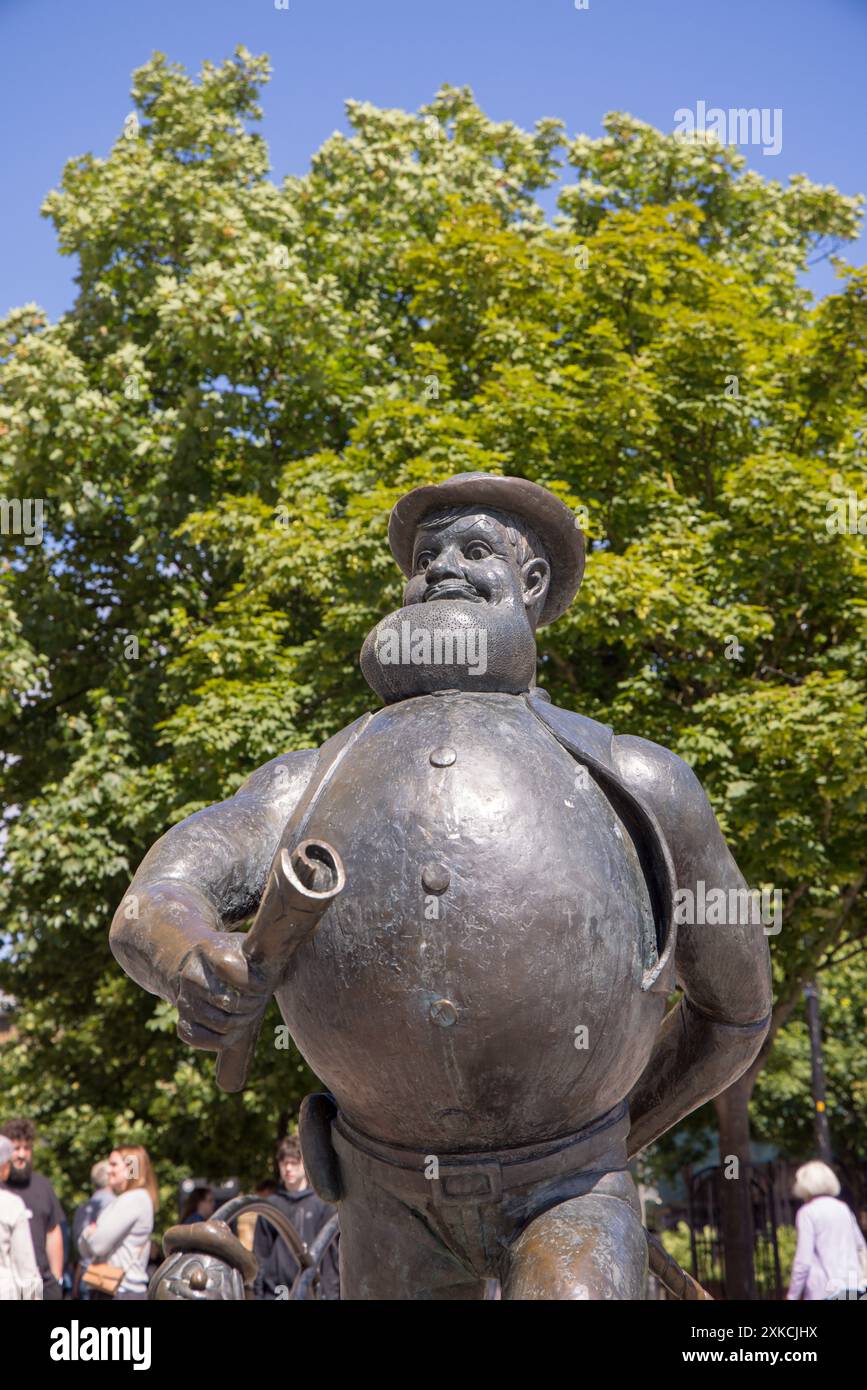 Half-body photo: head and big belly of Desperate Dan sculpture in ...
