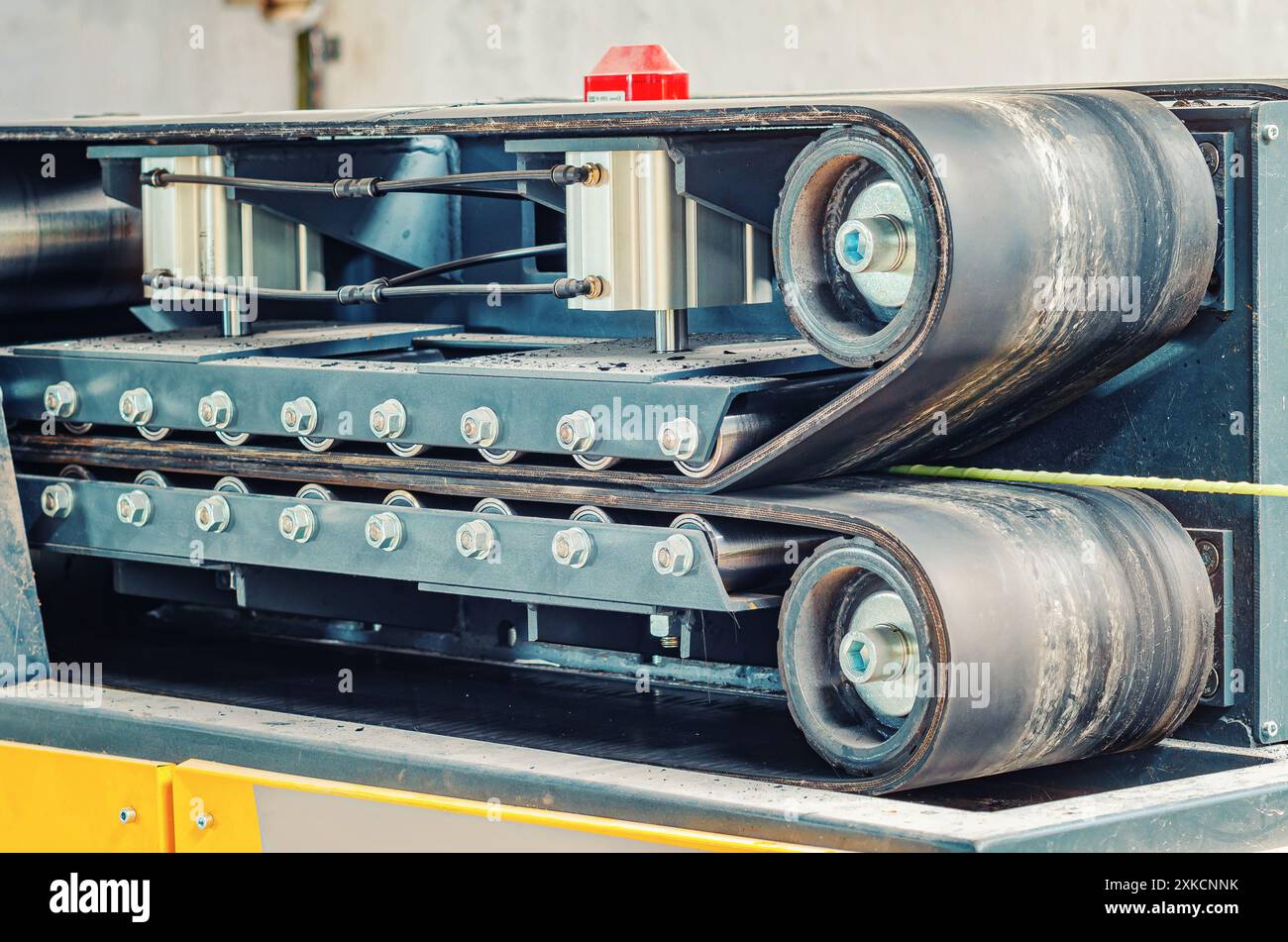 Equipment for production of plastic wire for construction. Machine in ...