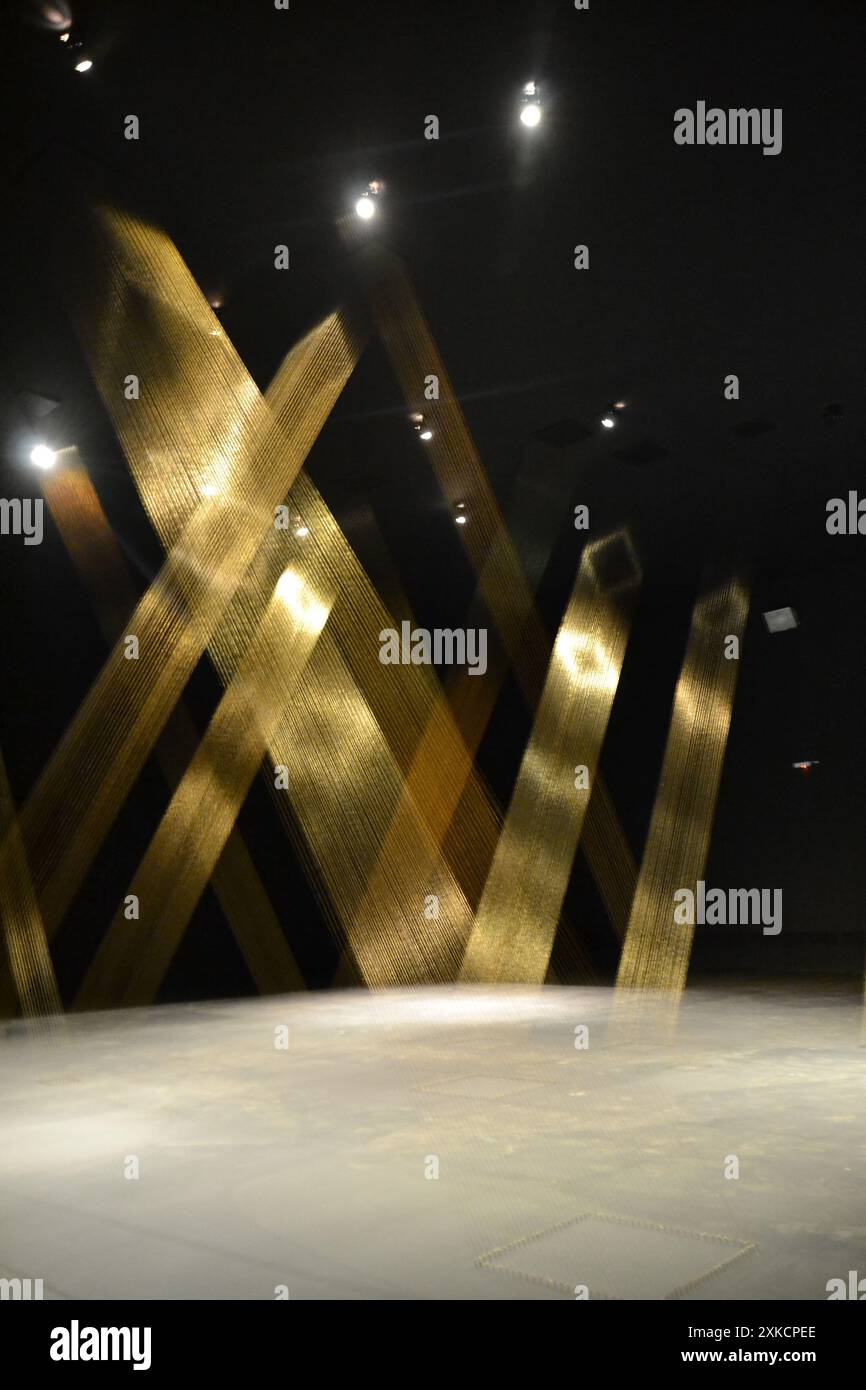 photo taken of the artwork "Ttéia 1C" at the Lygia Pape art exhibition ...