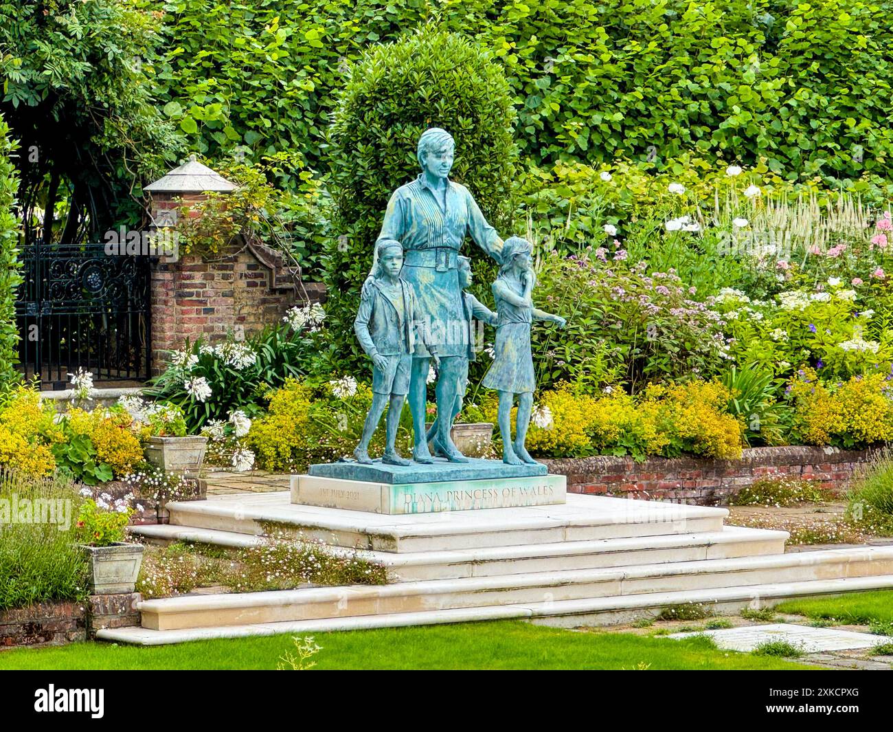 London, UK. 22nd July, 2024. Statue of Diana, Princess of Wales at ...