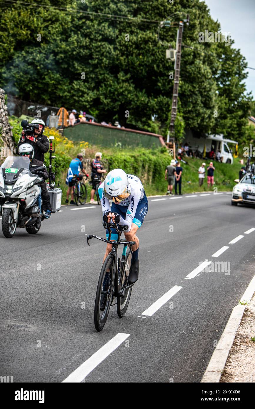 WOUT POELS of BAHRAIN VICTORIOUS cycling in the Tour de France Stage 7 ...