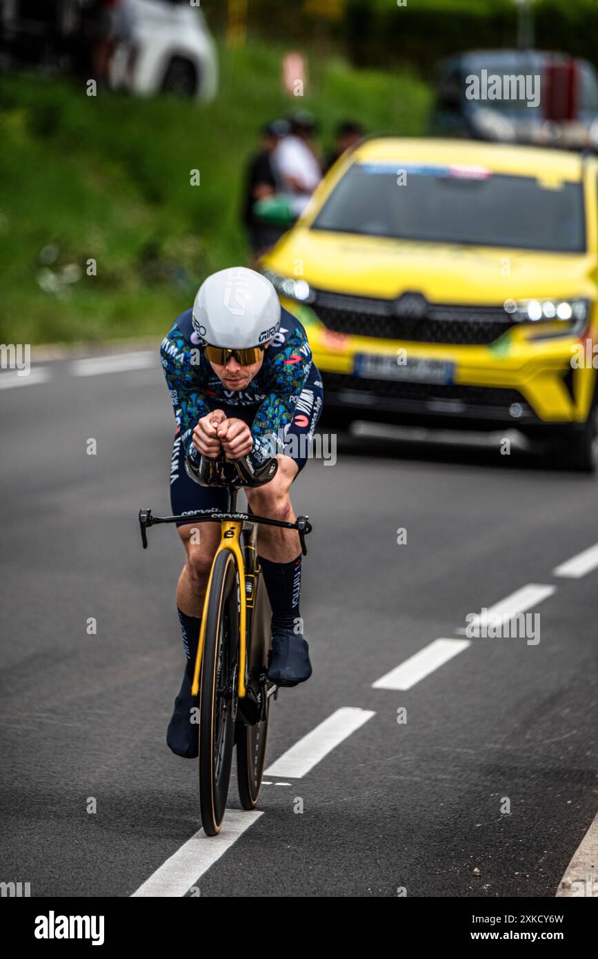 JAN TRATNIK of TEAM VISMA | LEASE A BIKE cycling in the Tour de France ...